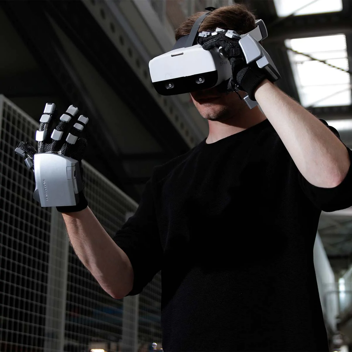 SenseGlove Nova Blue | Haptic Virtual Reality Gloves | Knoxlabs